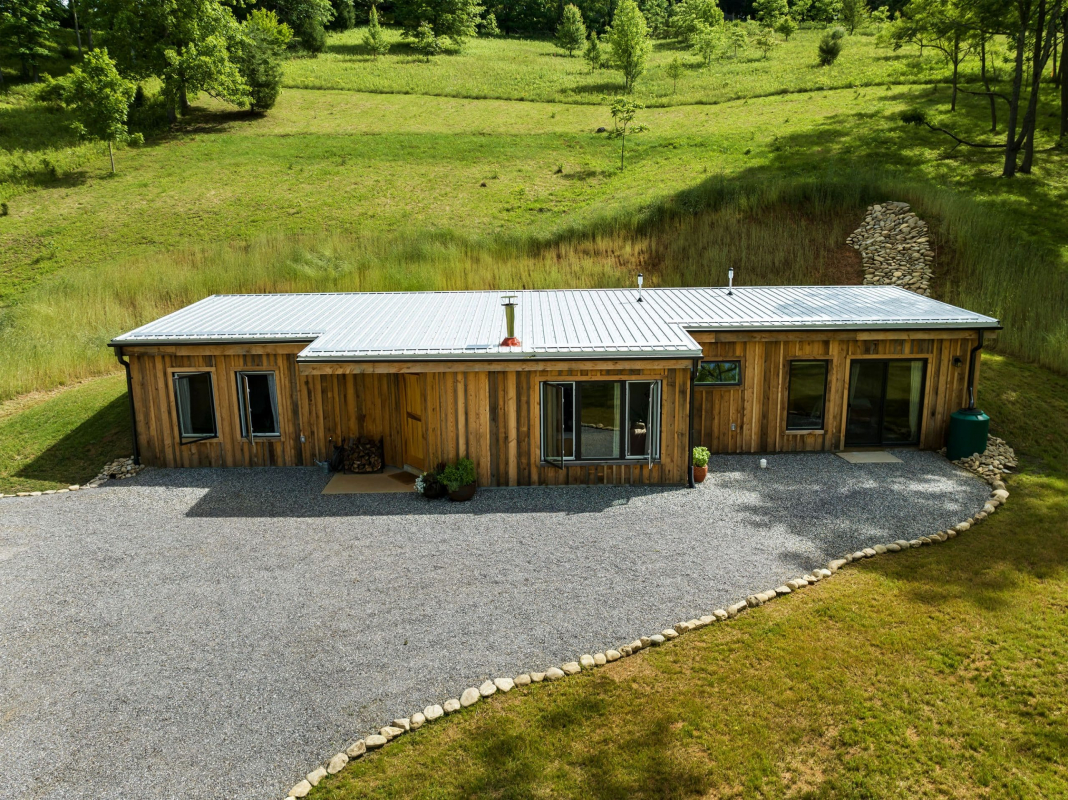 Modern Rustic Passive Solar Home - Special Finds, Unique Homes