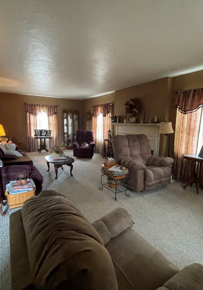 Sad Sam Jones Historic Cottage - Special Finds, Unique Homes